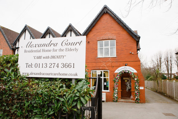 Best Care Homes in Leeds, UK | Home Reviews & Photos